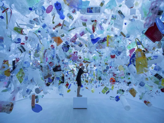 13 Incredible Artivists Using Recycled Materials in Their Art - Causeartist